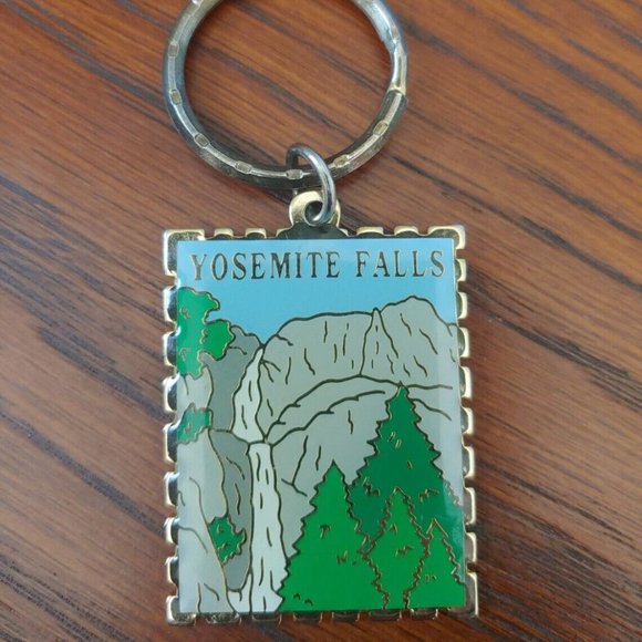 yosemite | Accessories | Vintage 9s Yosemite Falls Keychain Tourist ...